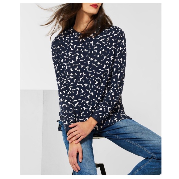 Bogner | Tops | Bogner Navy Blue Leaf Printed Button Front Pleated ...